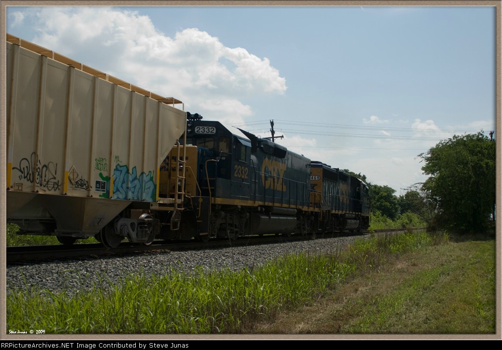 J756 stops to flare the crossing